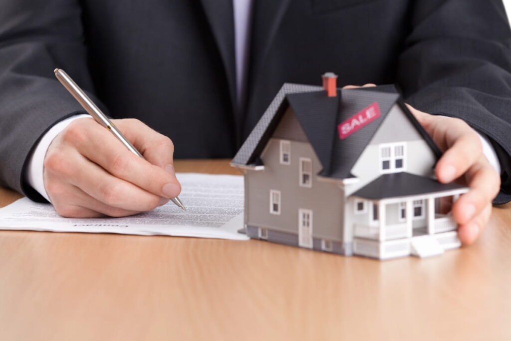 How Long Do You Have to Transfer Property After Death in Texas?